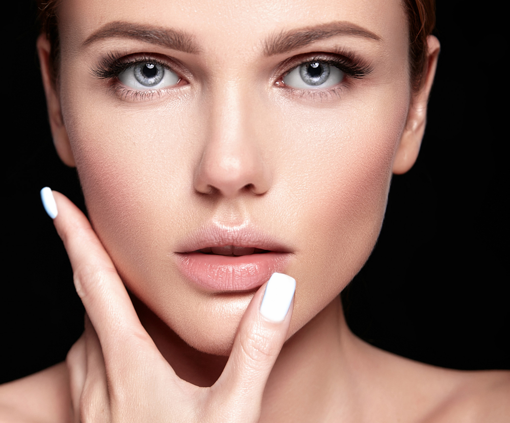 Πείτε “αντίο” στους μαύρους κύκλους κάτω από τα μάτια! - Inalia Φυσικά ...